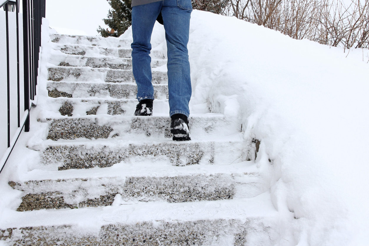 Avoid Injuries - How To Prepare Your Employees for Cold Weather Safety